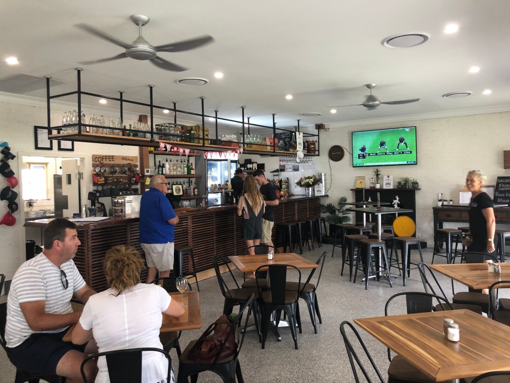 Drinking in the Hunter – The Bulga Tavern – back of the ferry